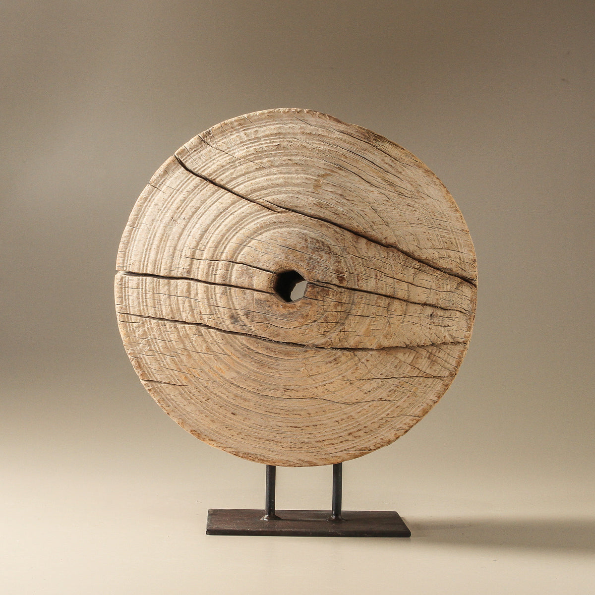 Vintage Indian Bleached Wheel On Stand – Indigo Love Collectors